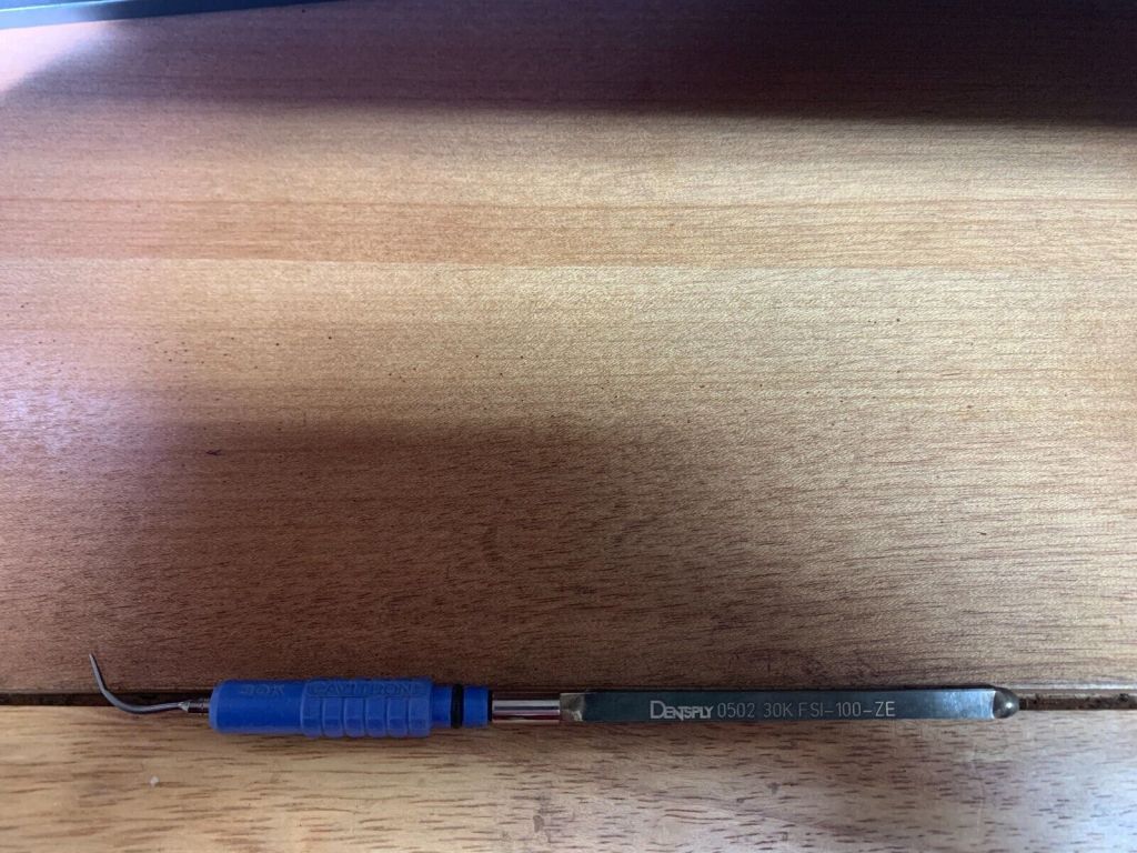 Dentsply Cavitron Tip 0502 30K-FSI-100-ZE – GotaHaveItDental