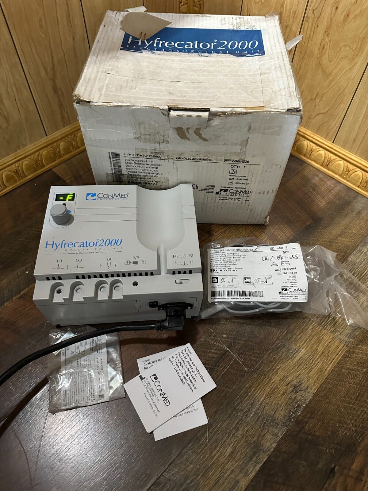 Conmed Hyfrecator 2000 Model 7-900-115 Dessicator w/ Handpiece ...