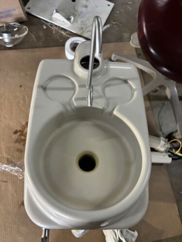 A-dec Radius cuspidor W/ Mounted Assistant Arm – GotaHaveItDental